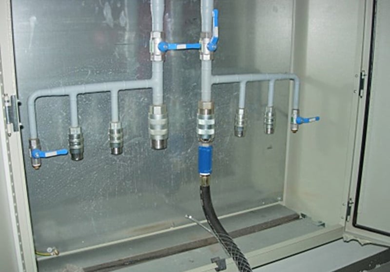 Compressed Air Hazards: How to Minimize Hose Whips